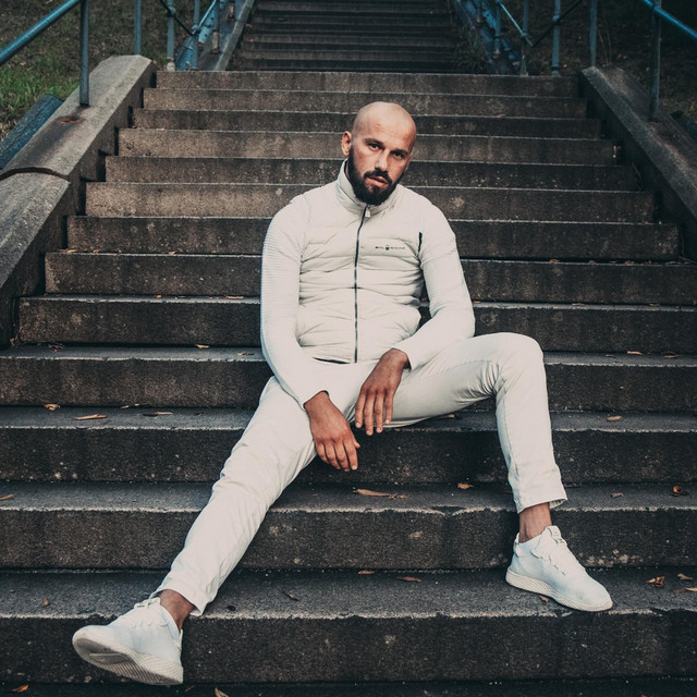 Adoo | Spotify