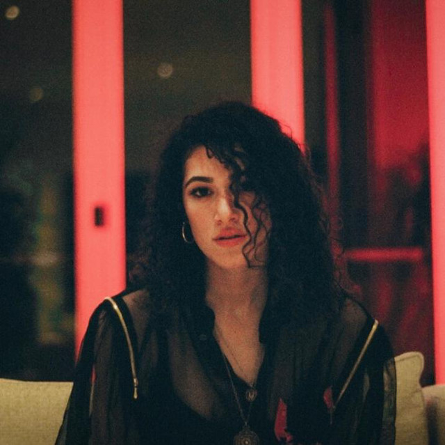 Naomi Banks on Spotify