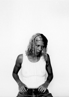 Icelandic Singer-songwriter artists, songs, decades and similar genres ...