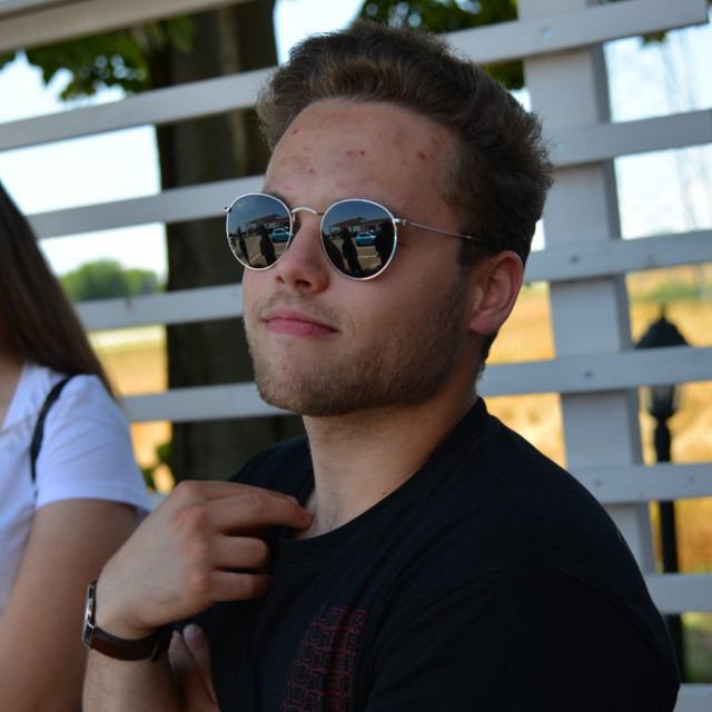 Jay Bel | Spotify