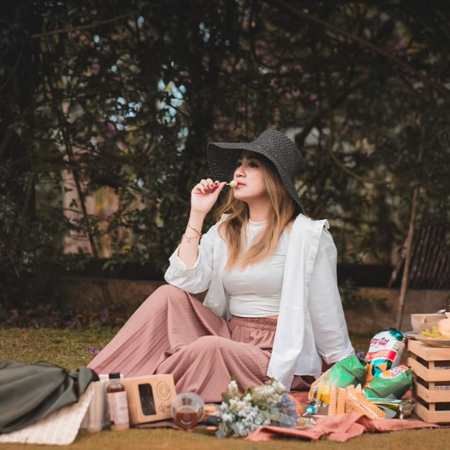 Dyani Dee | Spotify