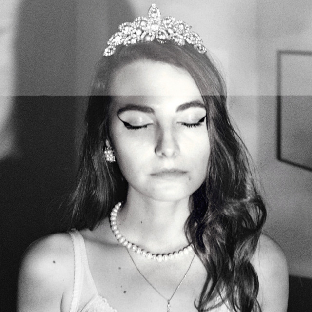 Lara Snow Concert & Tour History | Concert Archives