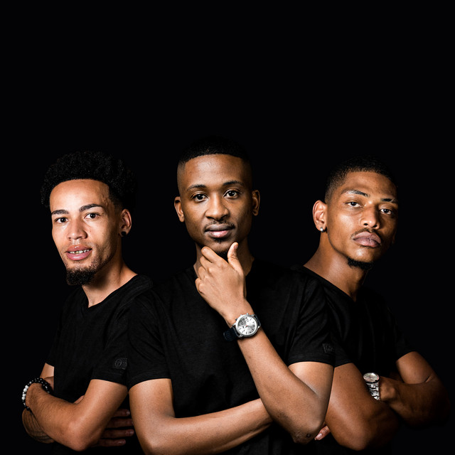 The Squad Concert & Tour History | Concert Archives
