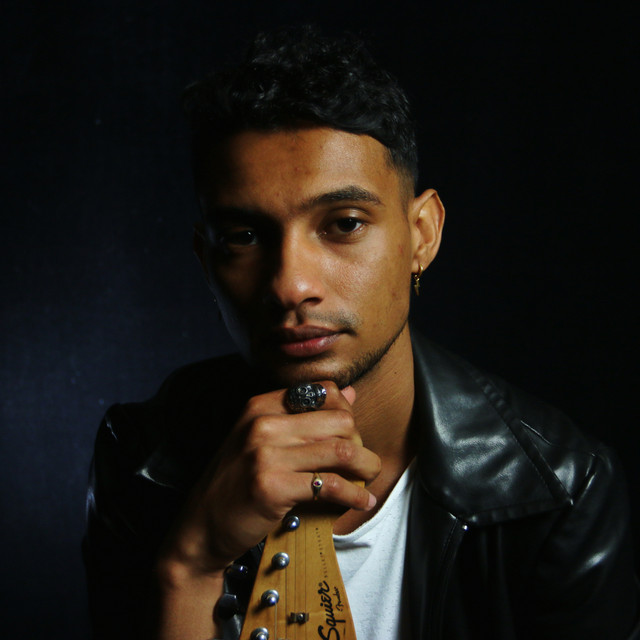 TASH AYY | Spotify