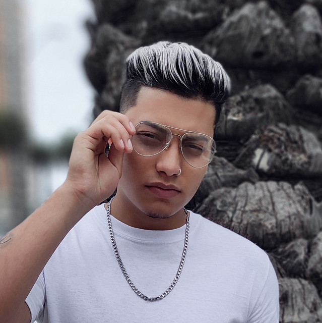 Anzell: Songs list, genres, analysis and similar artists - Chosic