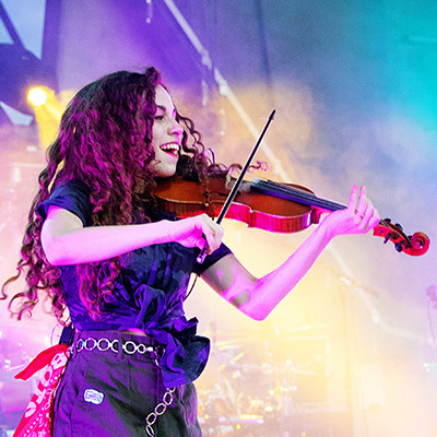 Sarah Hibbard Concert & Tour History | Concert Archives