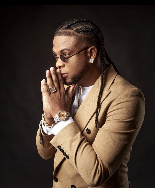 Liro Shaq Concert & Tour History | Concert Archives