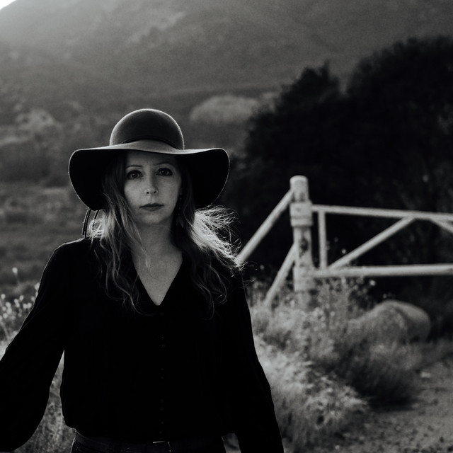 Feb 07, 2009: Divine (Harris Glenn Milstead) / Wicker / Assemble The ...