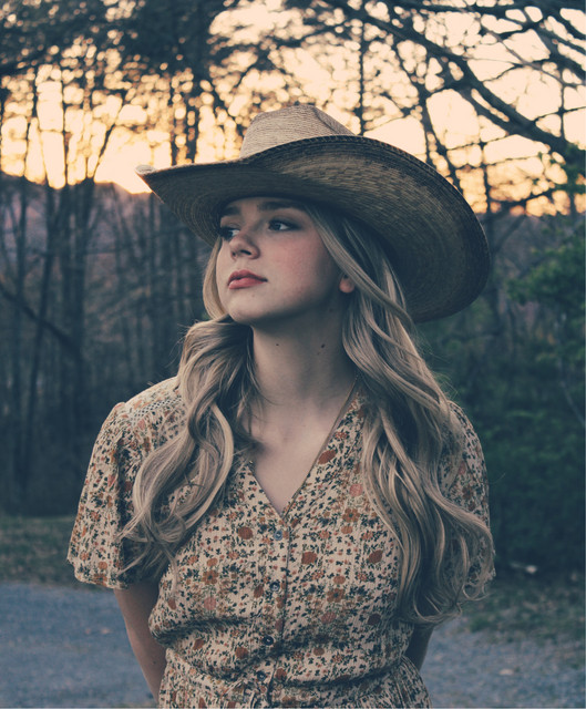 Ella Folk | Spotify