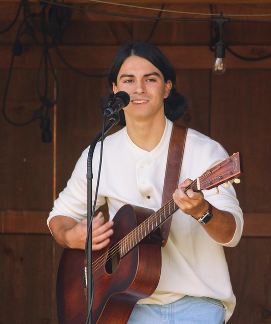 Luke Richard Powers: Songs list, analysis and similar artists - Chosic