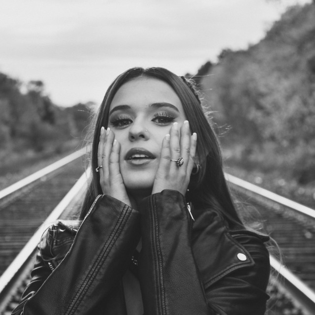 Laura Davidson songs list in order - Chosic