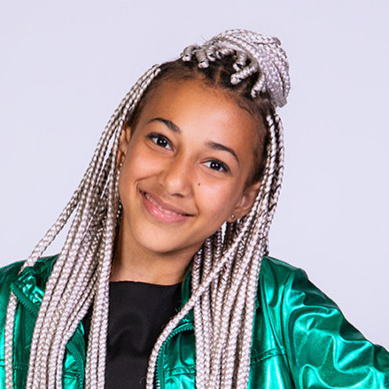Nandi Bushell Concert & Tour History | Concert Archives
