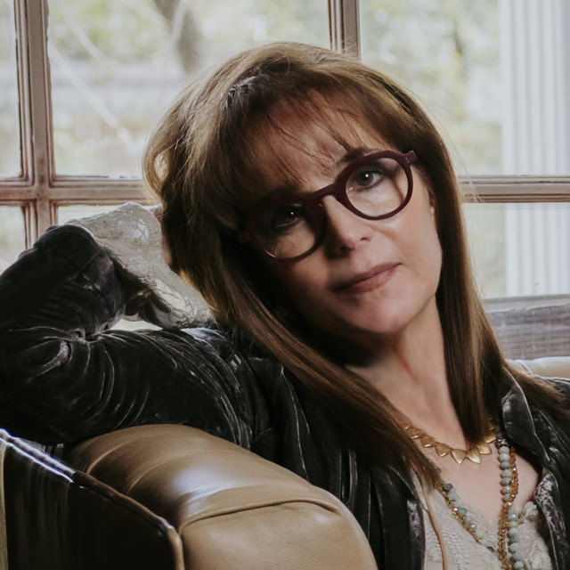 Julie Larson Concert & Tour History | Concert Archives
