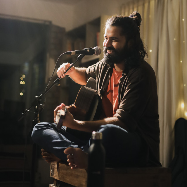 Mayur Nagpal: genres, songs, analysis and similar artists - Chosic