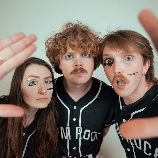 Mom Rock: genres, songs, analysis and similar artists - Chosic
