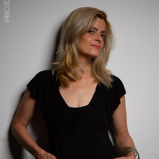 Laura Ros: Songs list, genres, analysis and similar artists - Chosic