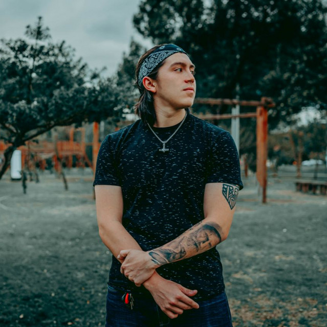 Sr. Theo | Spotify