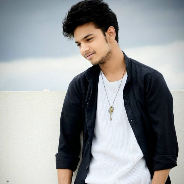 Rahul Dayal: Songs list, genres, analysis and similar artists - Chosic