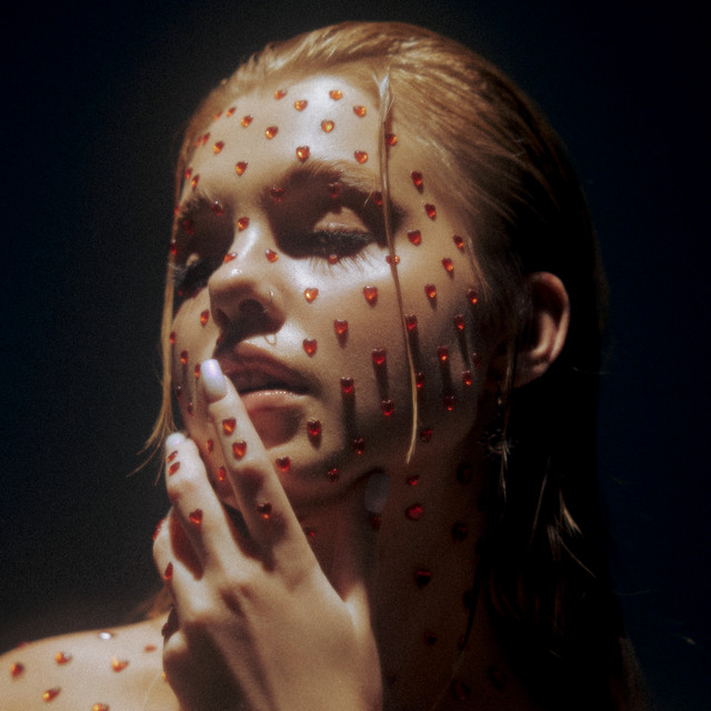 NADINA | Spotify