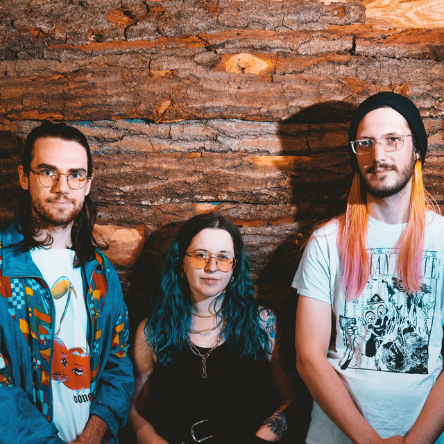 Apr 19, 2019: Aaron West and the Roaring Twenties / Save Face / Jetty ...