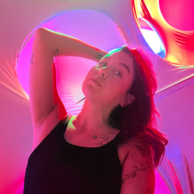 Holly Caroline | Spotify