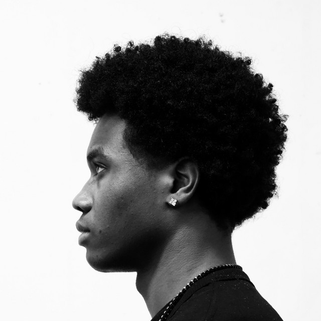 DEE | Spotify