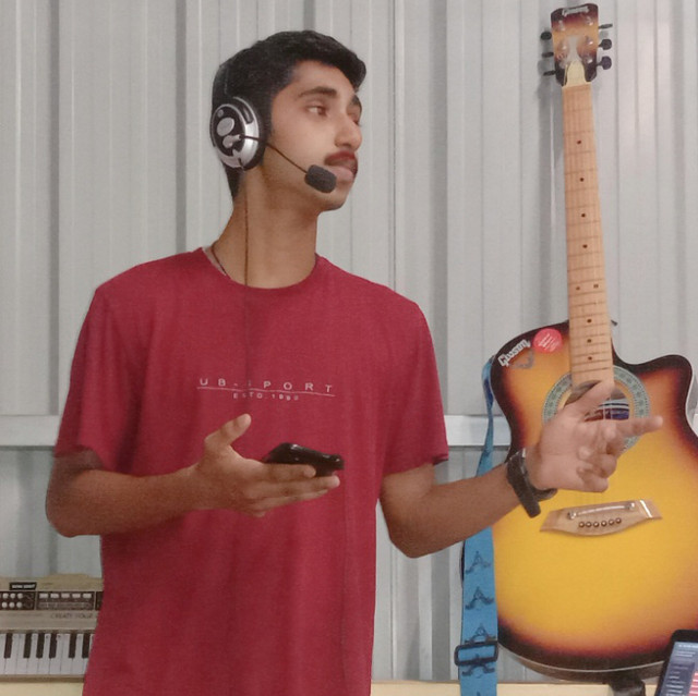 Kiruthik: genres, songs, analysis and similar artists - Chosic