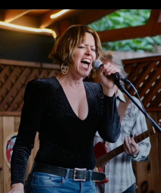 Emily Zuzik Concert & Tour History | Concert Archives
