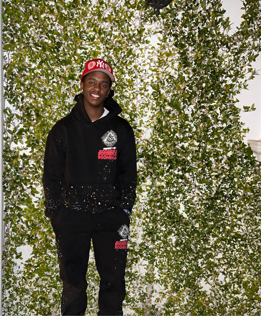 lv | Spotify