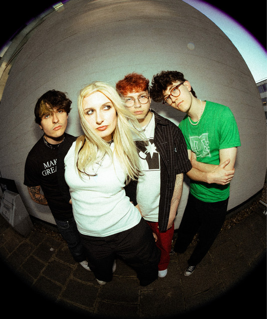 Artist | Chartmetric
