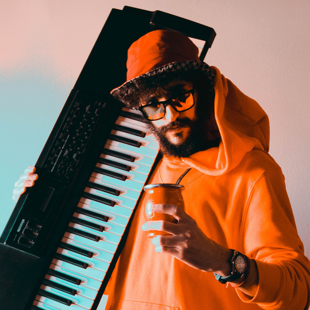 Tres 2: Songs list, genres, analysis and similar artists - Chosic