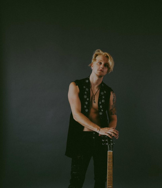 Zen Thomas | Spotify