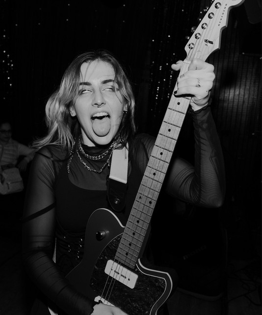 Abbie Roper: Songs list, genres, analysis and similar artists - Chosic
