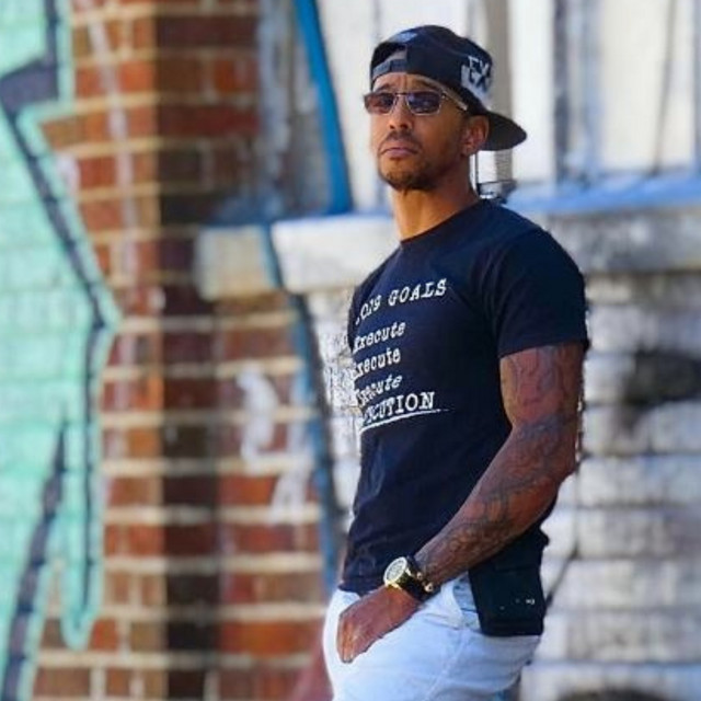 A Famous Rapper | Spotify