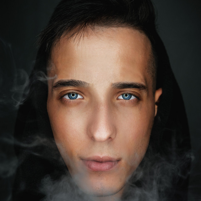 Nakis | Spotify