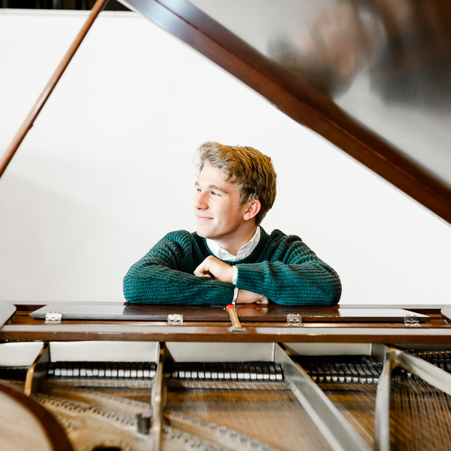 Aaron Johnson Aka E Concert & Tour History | Concert Archives