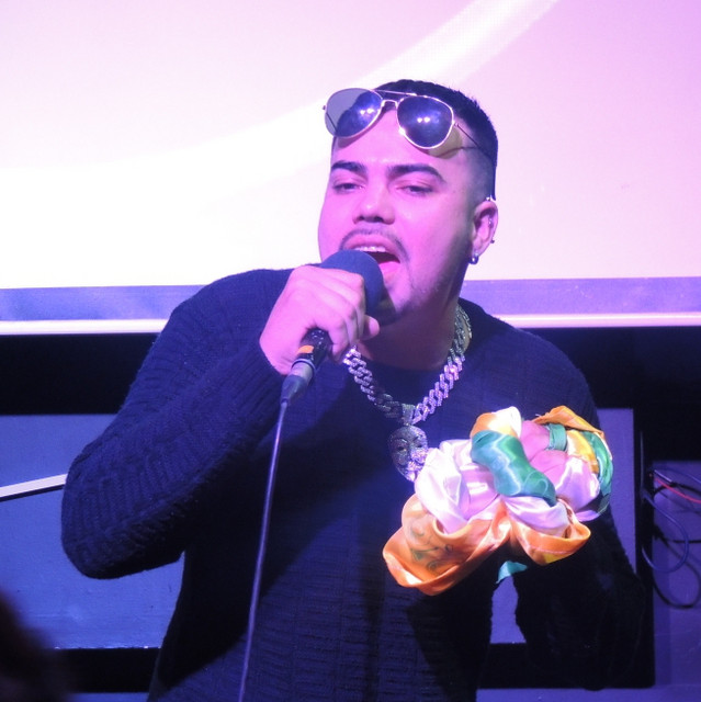 El Pinky Lora | Spotify