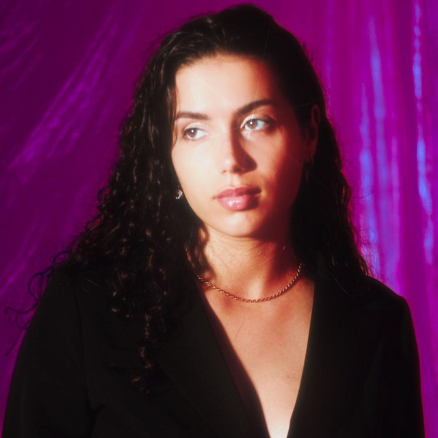 Beatriz Fernandes: Songs list, genres, analysis and similar artists ...