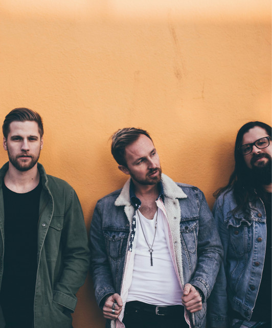 Royal Tusk: genres, songs, analysis and similar artists - Chosic