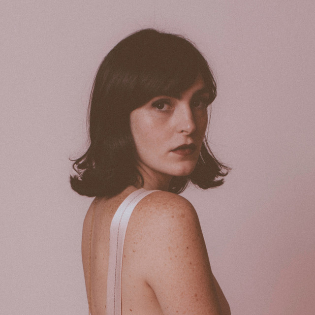 Aliana Lohan: genres, songs, analysis and similar artists - Chosic
