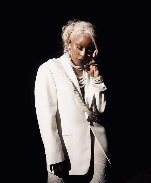 Efia Odo | Spotify