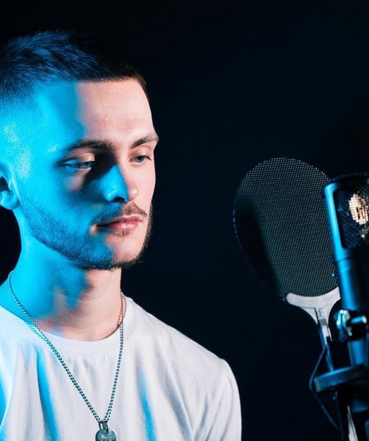 Guni | Spotify