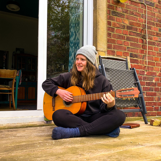 Roxie G | Spotify