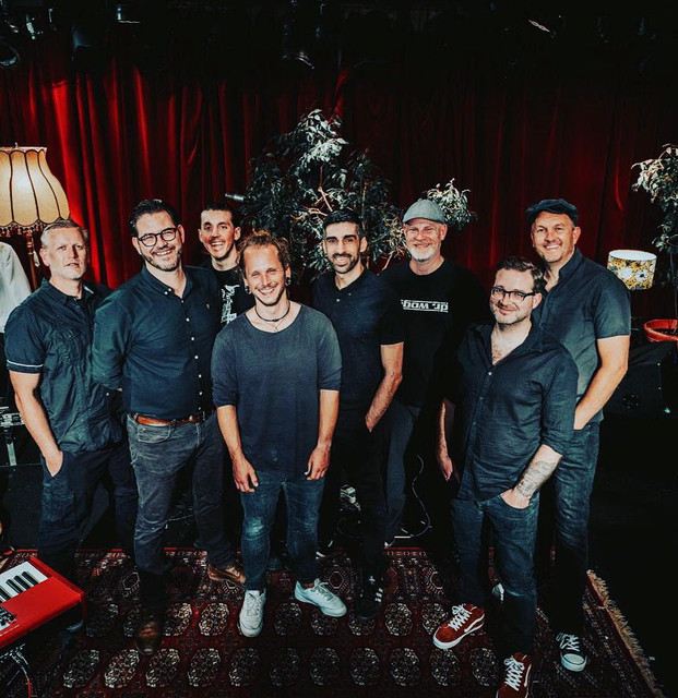 Dr. Woggle & The Radio music, stats and more | stats.fm