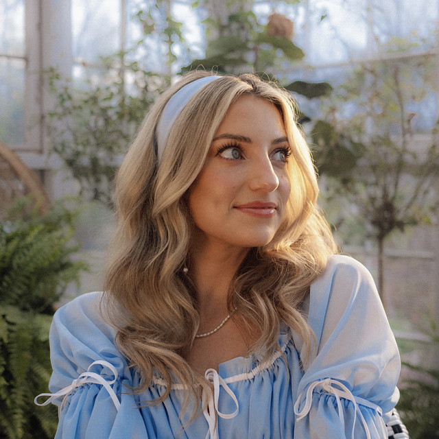 Halle Kearns Concert & Tour History (Updated for 2025) | Concert Archives