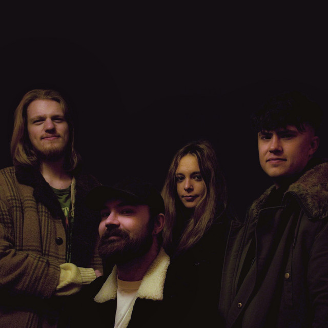LONG ISLAND: genres, songs, analysis and similar artists - Chosic