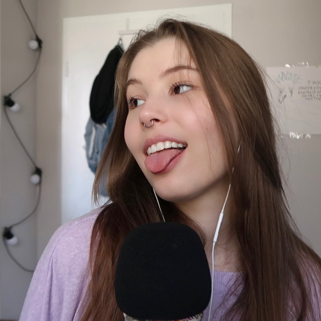Repeating My Intro (+ Different Triggers) – Álbum de emily asmr | Spotify