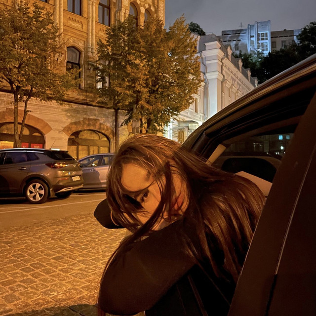 Бренная любовь - Single by Emmi Vamell | Spotify
