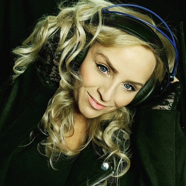 Hit them note's - song and lyrics by Karla lynette | Spotify