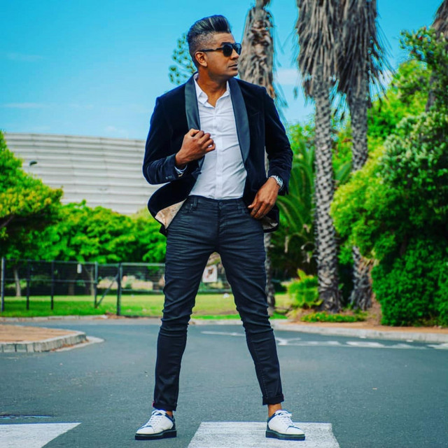 Zurayda By Loukmaan Adams - Single by Loukmaan Adams | Spotify